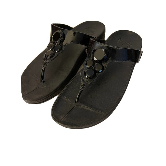 Fitflop | Shoes | Fitflop Lunetta Black Patent Leather Thong Sandals ...